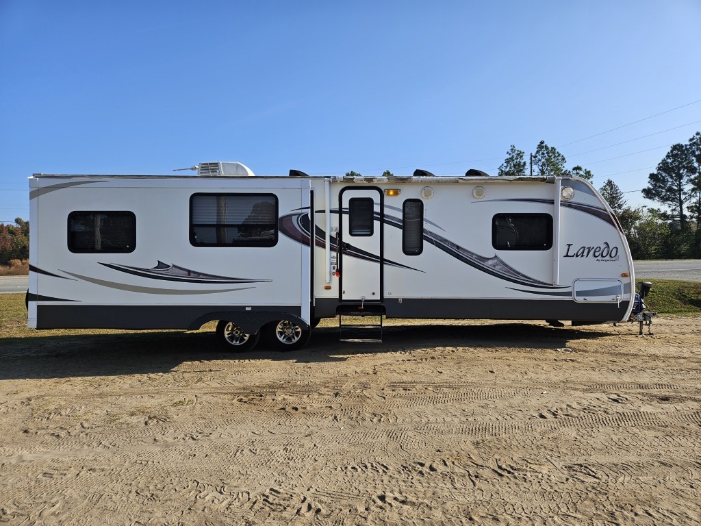 CrankyApe.com - Online RV, Camper and Travel Trailer Auctions